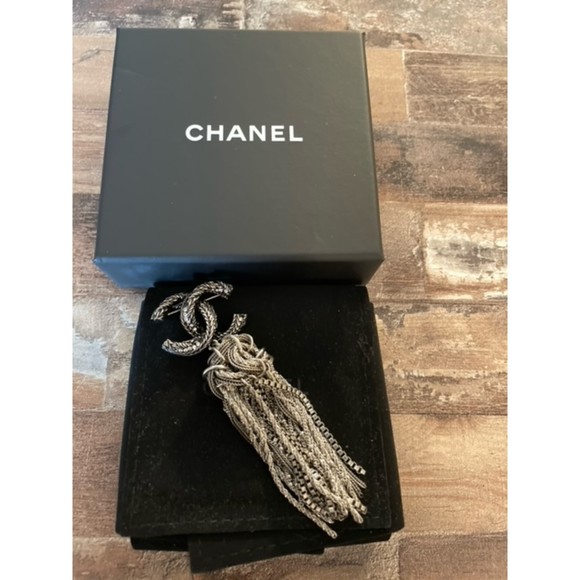 CHANEL | Jewelry | Chanel Ruthenium Silver Metal Cc Knot Tassel Fringe ...